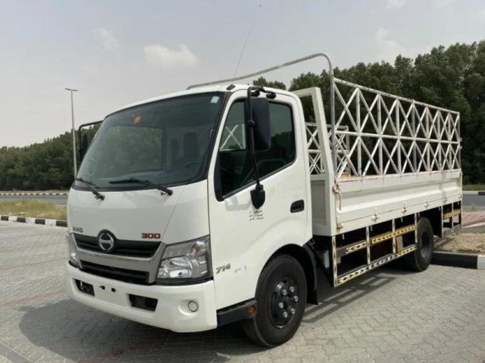 3-Ton Pickup For-Rent in Dubai 0529018607